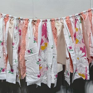 Vintage Spring Banner Farmhouse Mantle Banner Retro Floral Rag Tie ...