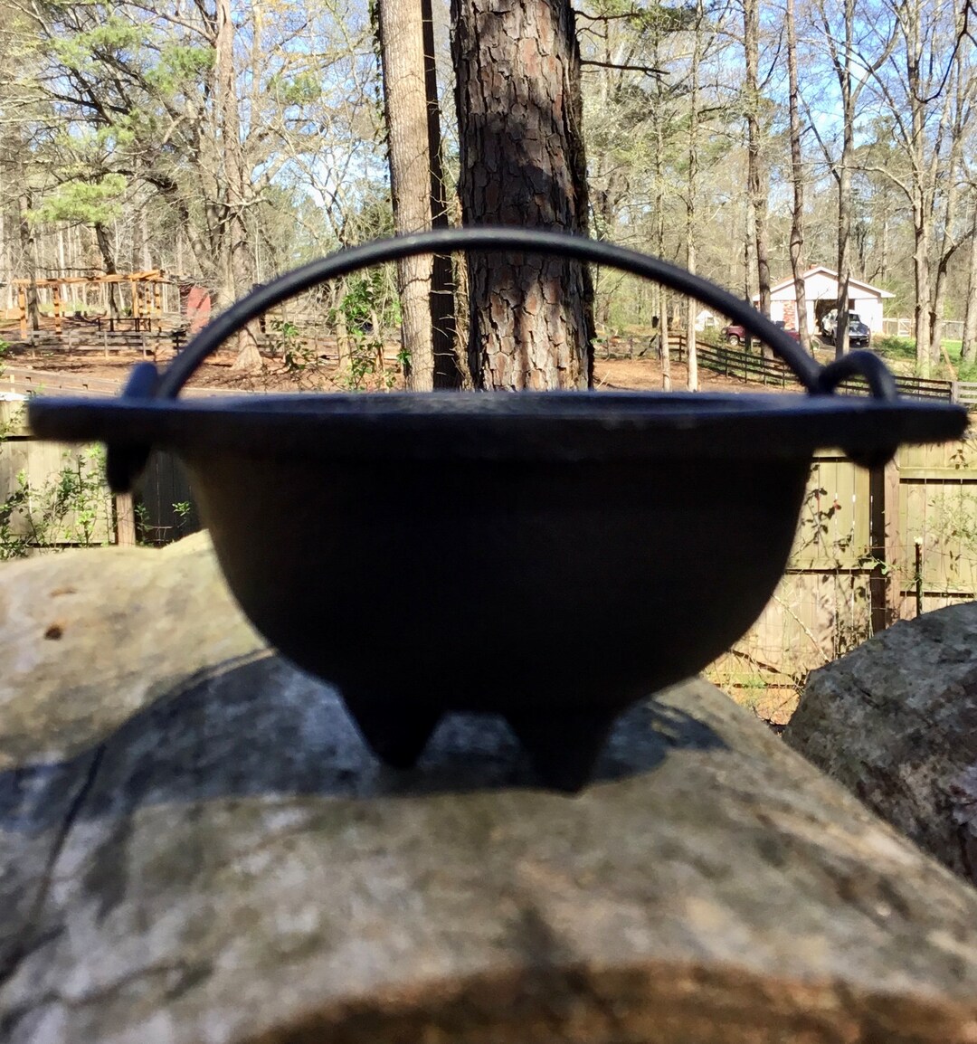 Cast Iron Cauldron With Handle - Etsy