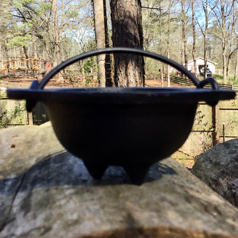 Large Cast Iron Cauldron - Etsy