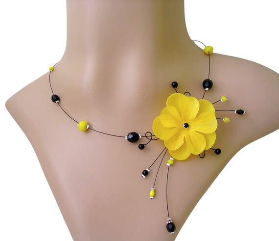 Yellow flower necklace black and yellow beads yellow fantasy | Etsy