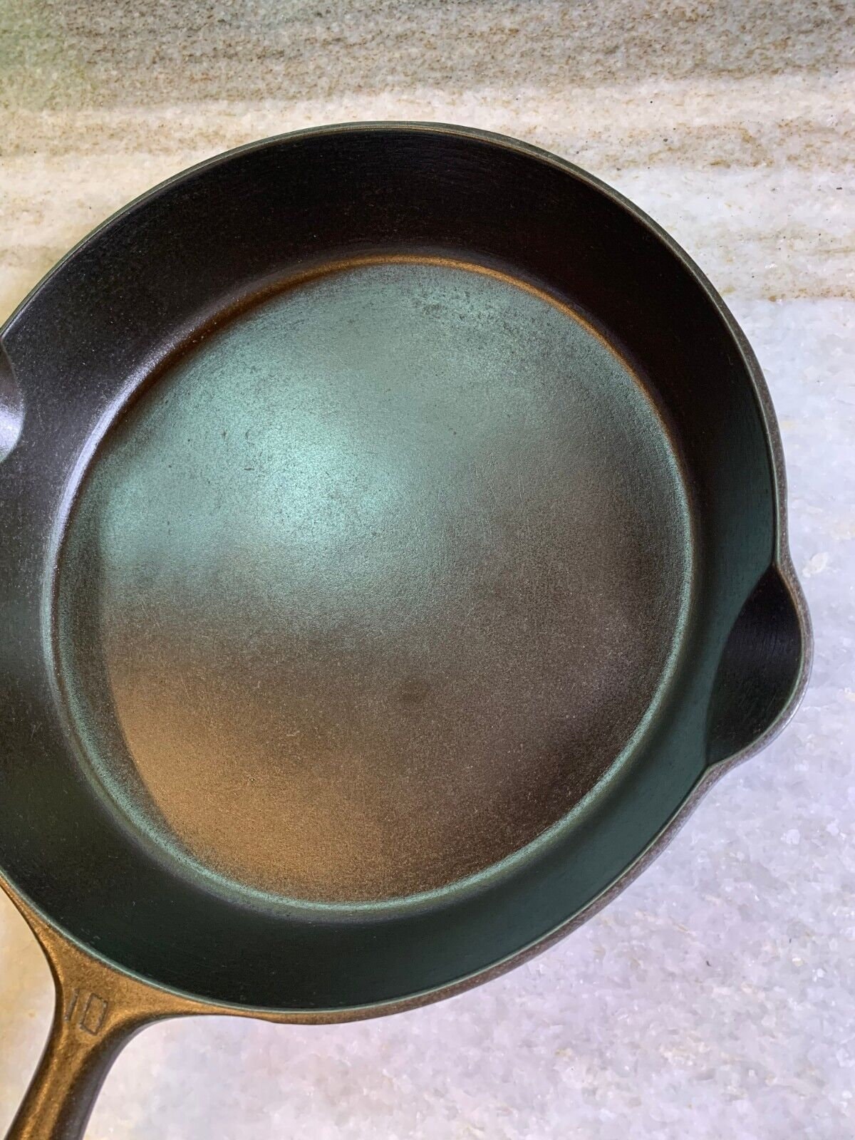Antique Vintage Griswold Cast Iron Skillet Pan Cleaned Seasoned Flat ...