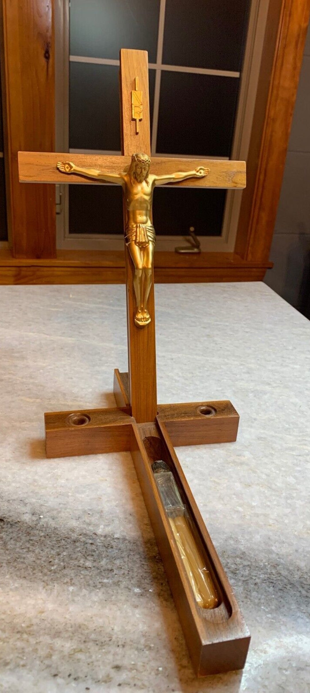 Large Wooden Catholic Cross/crucifix Jesus Gilded/gold W/candles ...