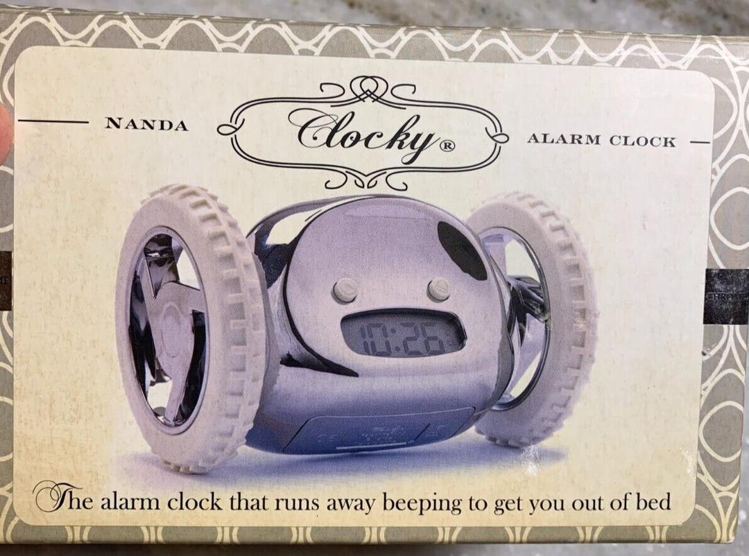 New Nos Vintage Clocky Clock on Wheels Nanda Run Away Silver Chrome Run ...