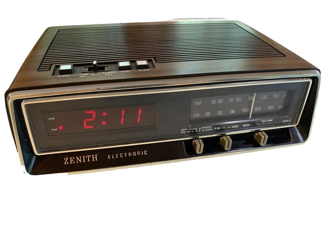 Vintage 1970s 1970's 70s 70's Zenith R450w Radio Alarm Clock Solid ...