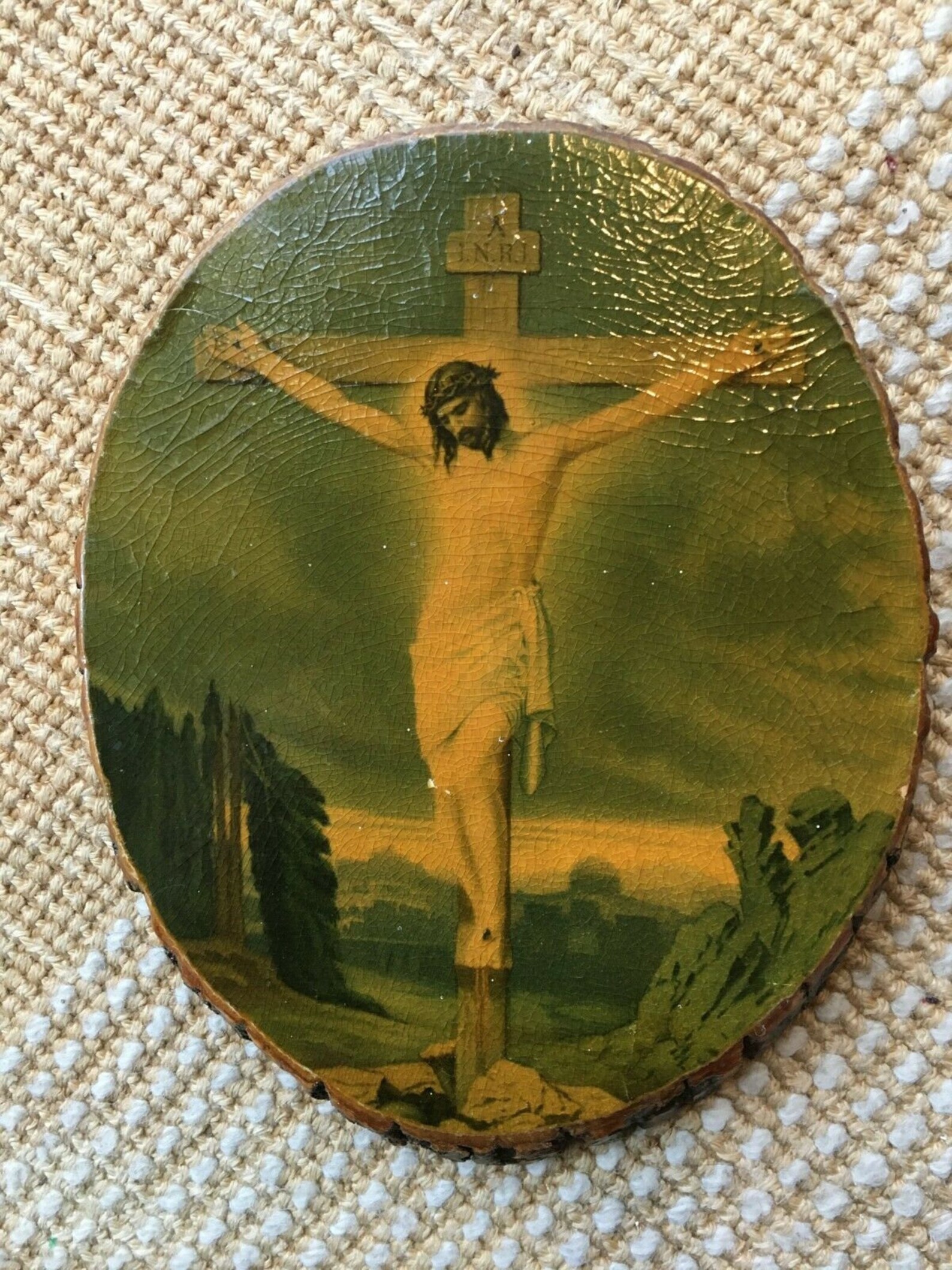 Vintage 1980s Pine Disc/plaque Picture of Jesus on Cross Lovely Crazing ...