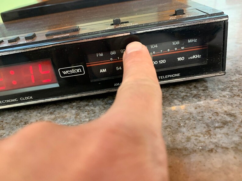 Rare: Vintage 1980s Alarm/clock/radio and Phone Combo Red Lcd Display ...