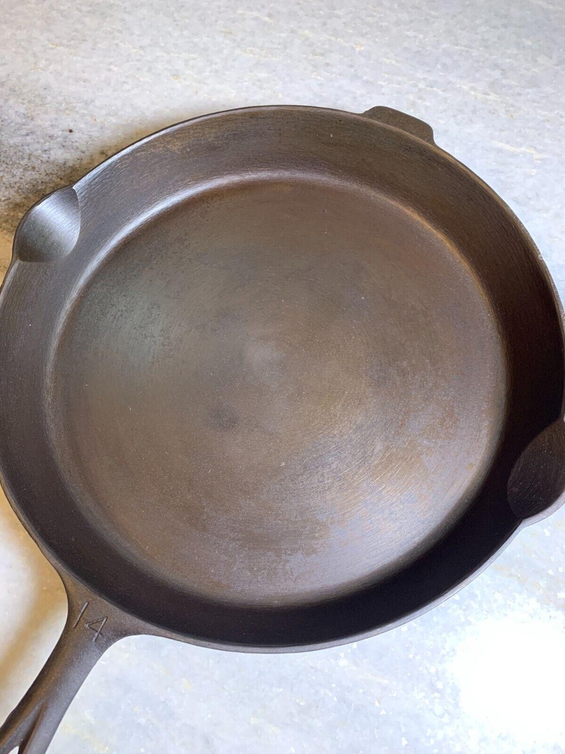 Massive Huge Extra Large Cast Iron Fry Pan Skillet #14 15.25" Wagner ...