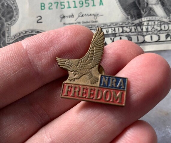 Rare: vintage nra freedom eagle brass pin medal pinba… - Gem