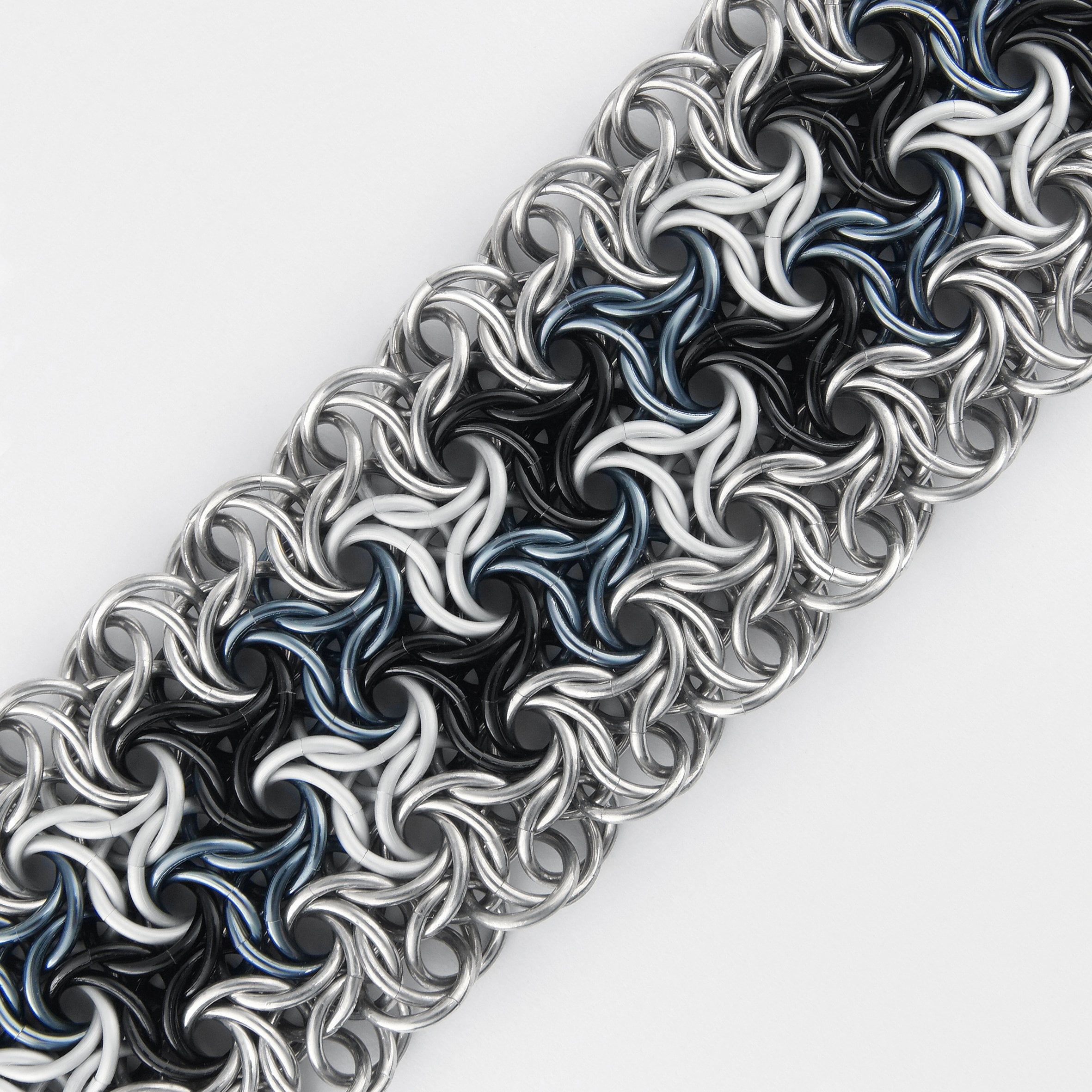 Tutorial: Moorish Rose Bracelet With a Seamless Triskeles Pattern - Etsy