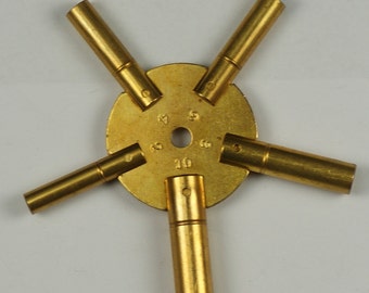 Set 3x Clock Winding Keys Spider All Sizes Wind Old Clocks Winders Odds ...