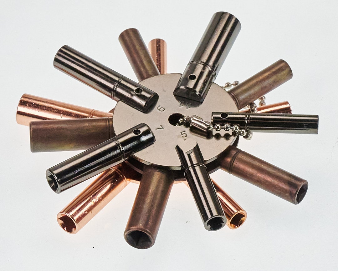 Set 3x Clock Winding Keys Spider All Sizes Wind Old Clocks Winders Odds ...