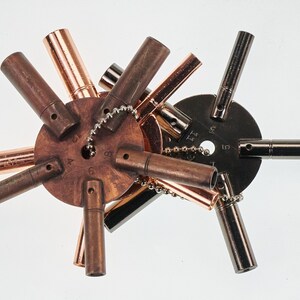 Set 3x Clock Winding Keys Spider All Sizes Wind Old Clocks Winders Odds ...