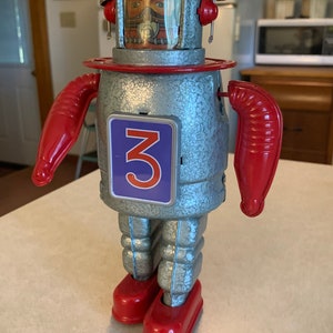 NEW in Box Wind up ASTRO-SCOUT Robot - Etsy