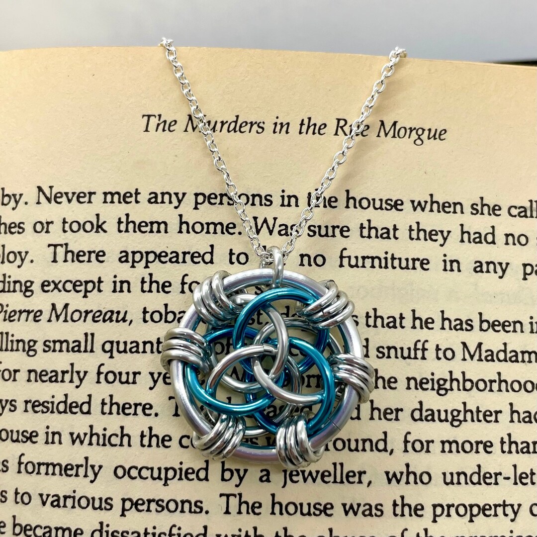 Celtic Knot Chainmaille Pendant / Medieval Renaissance Costume / Wiccan ...