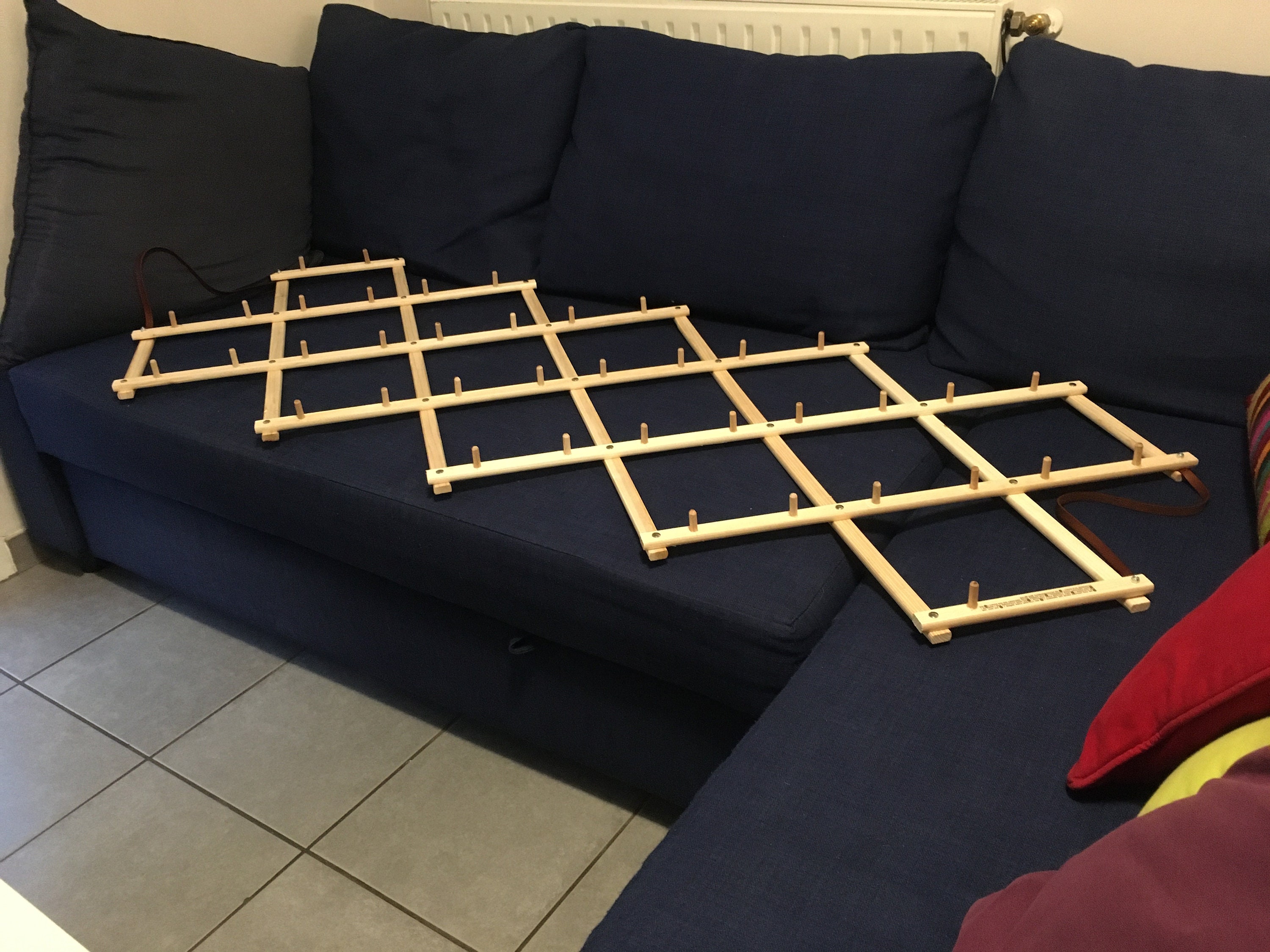 Protection canapé, la barrière rétractable en bois inoffensive pour ...