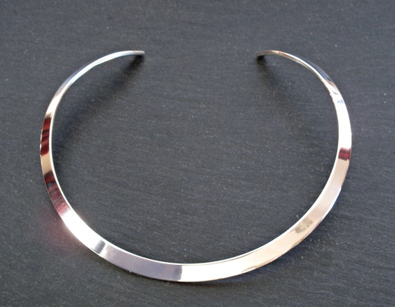 N E FROM Silver Neckring - Modernist Silver Neck Ring… - Gem