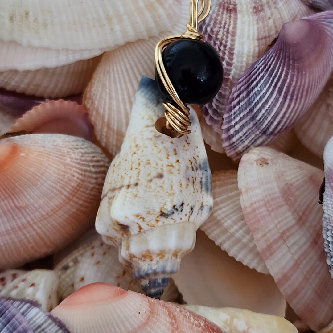 Small Conch Shell With Shell Charm and Black Coral Bead. - Etsy