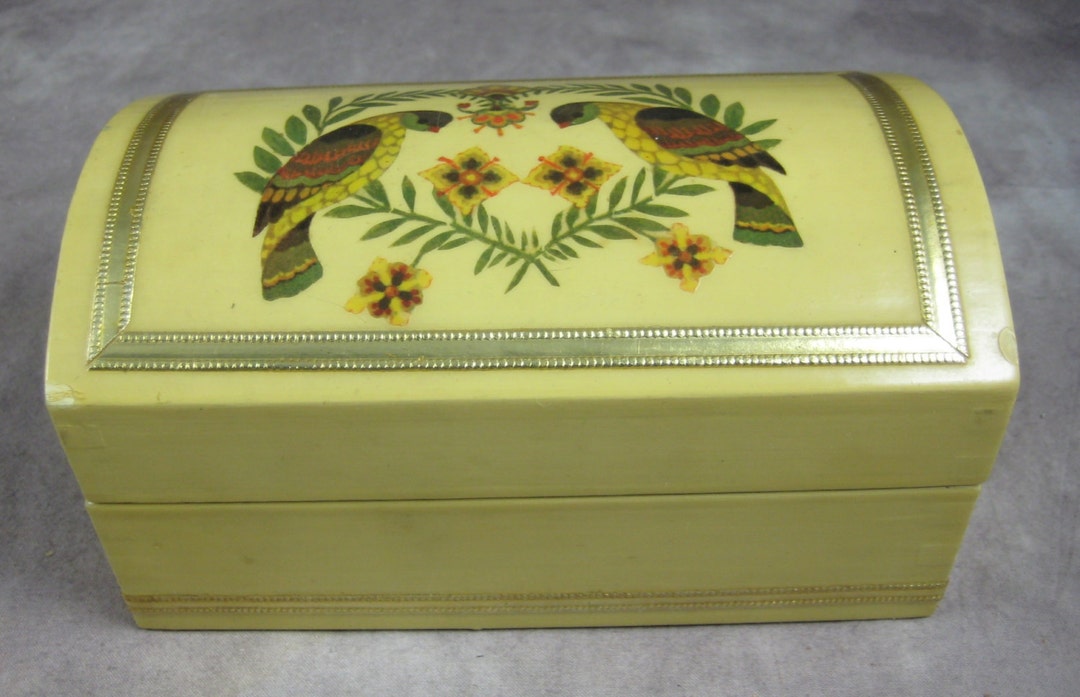 Lacquered Hinged Valet TRINKET BOX With Dovetail Joints - Birds and ...