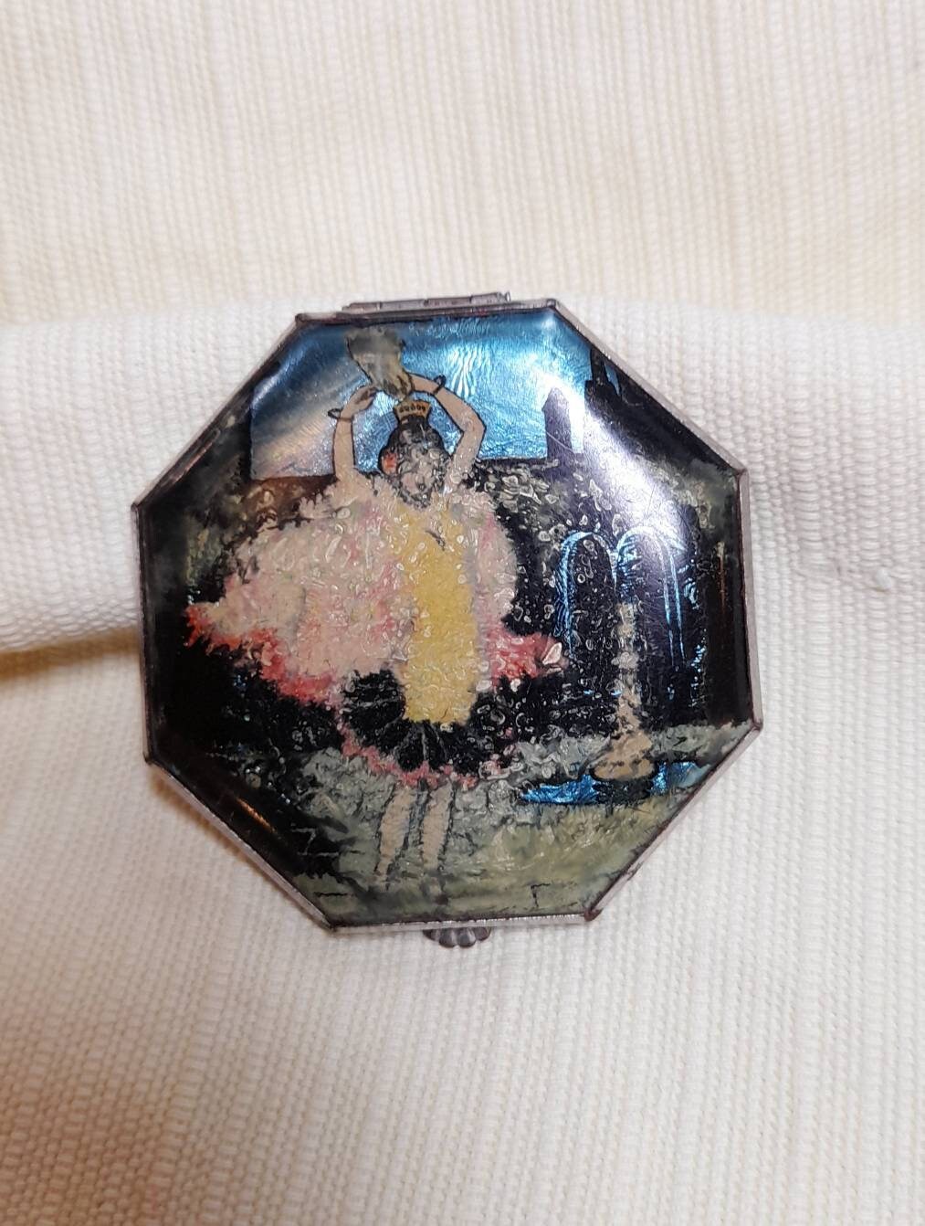 Vintage Butterfly Wing Powder Compact With Dancing Girl - Etsy