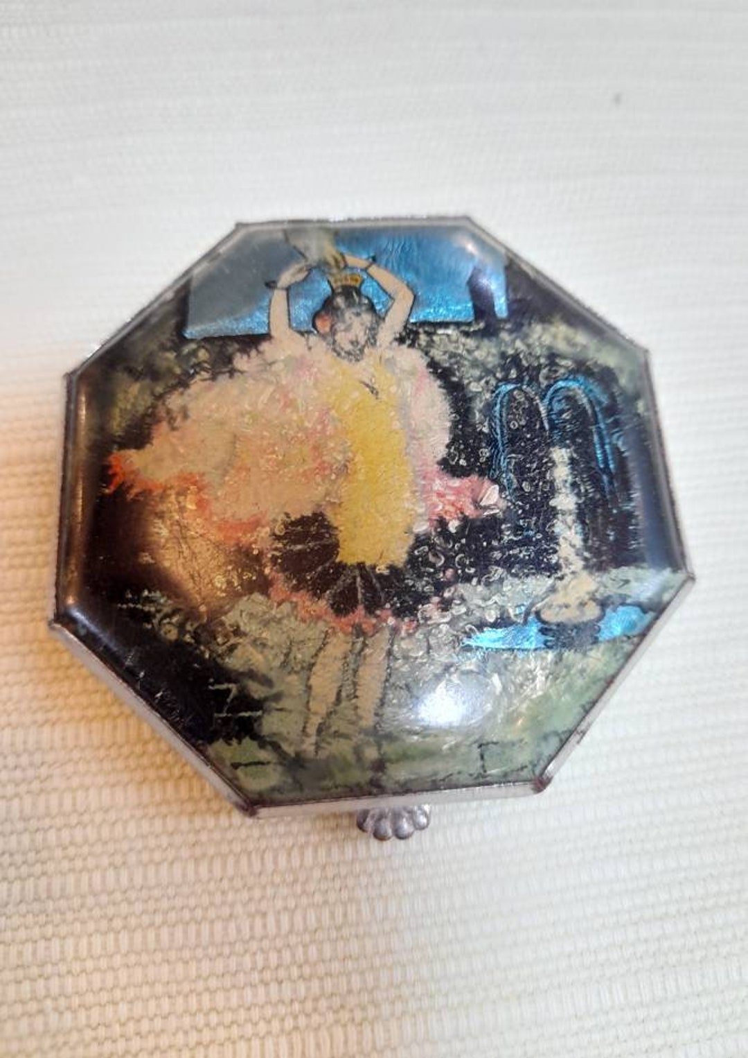 Vintage Butterfly Wing Powder Compact With Dancing Girl - Etsy