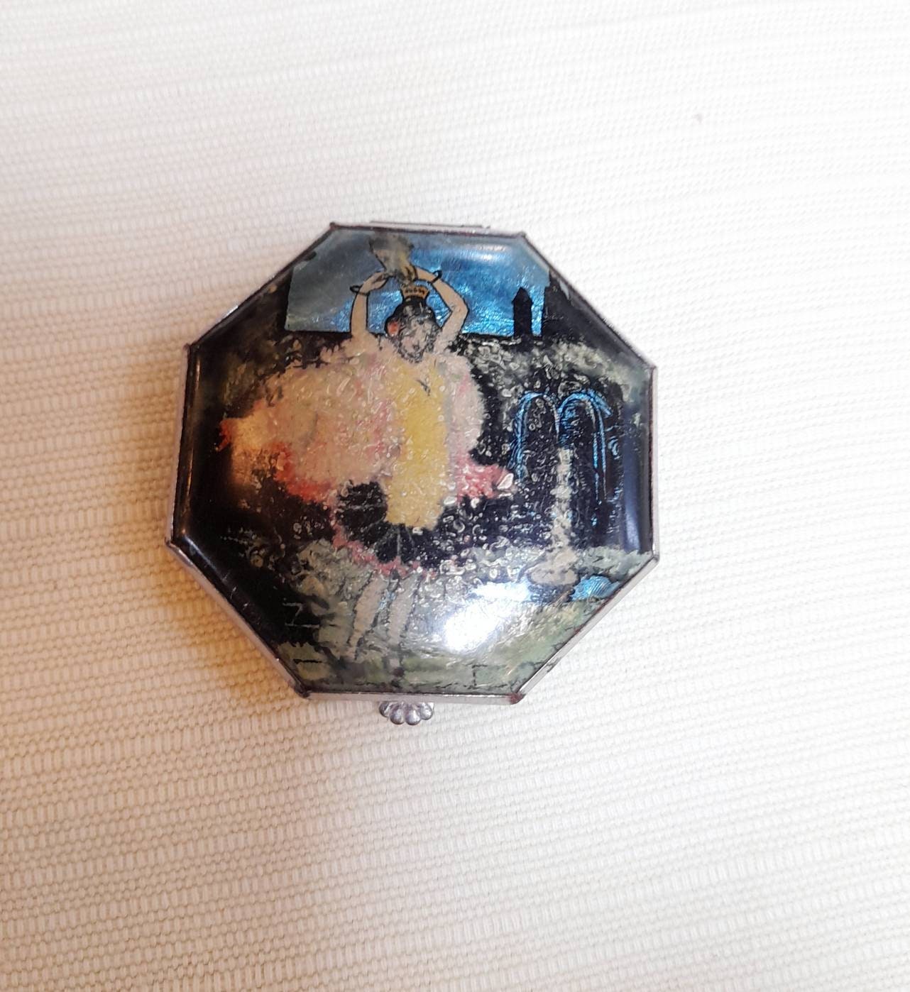 Vintage Butterfly Wing Powder Compact With Dancing Girl - Etsy