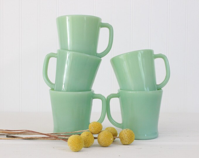 Vintage Jadeite Fire King Mugs, Green D Handle, Set of 5 - Etsy