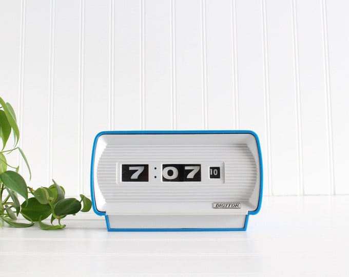 Vintage Blue Flip Clock, Mid Century Modern, Desk Table Furniture ...