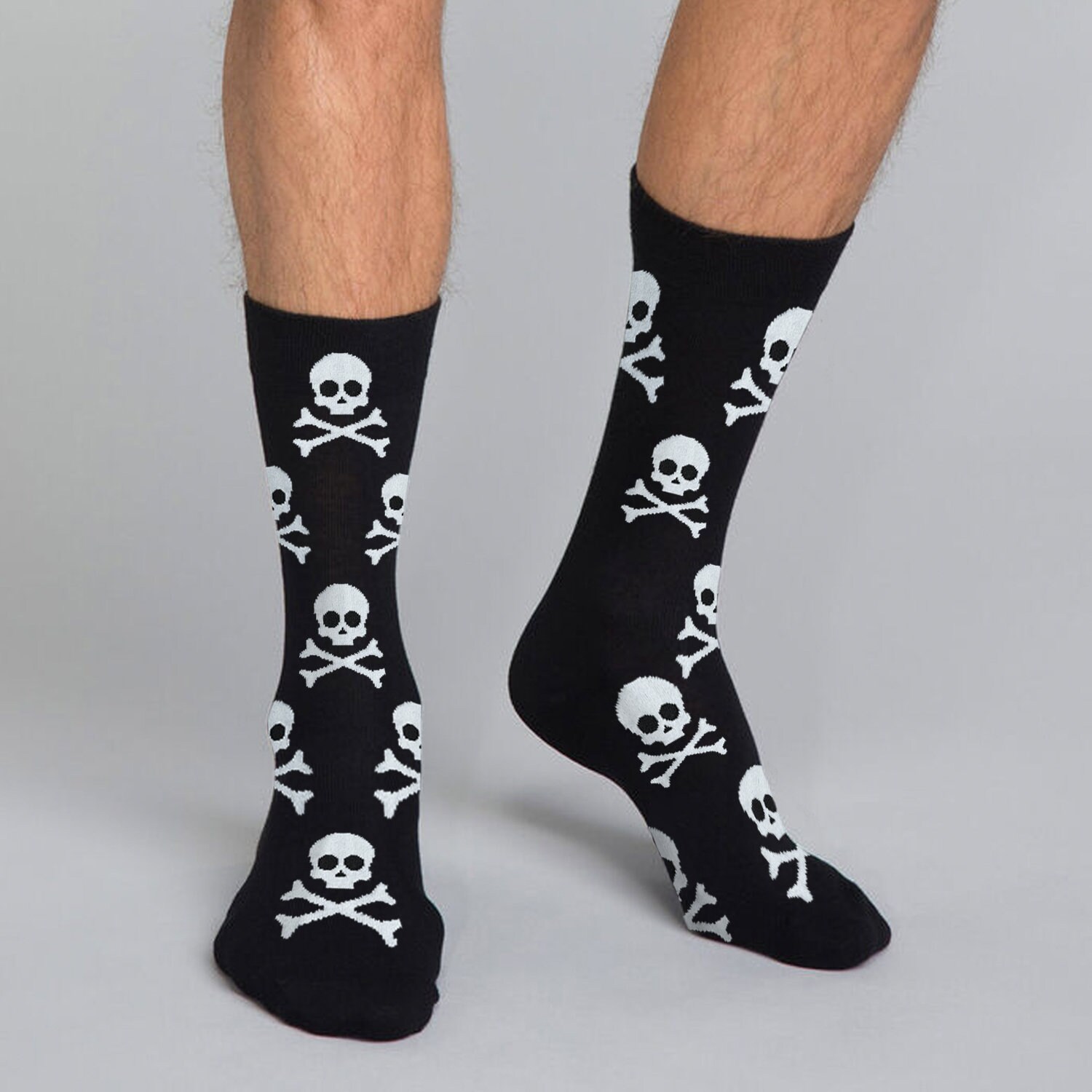Skull And Crossbones Socks