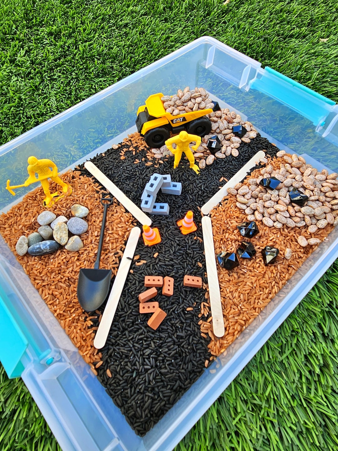 Construction Sensory Bin, Construction Toys, Construction Activity ...