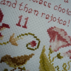 Heirloom Cross Stitch Puzzle Maze PDF Chart & Instructions Pack ...