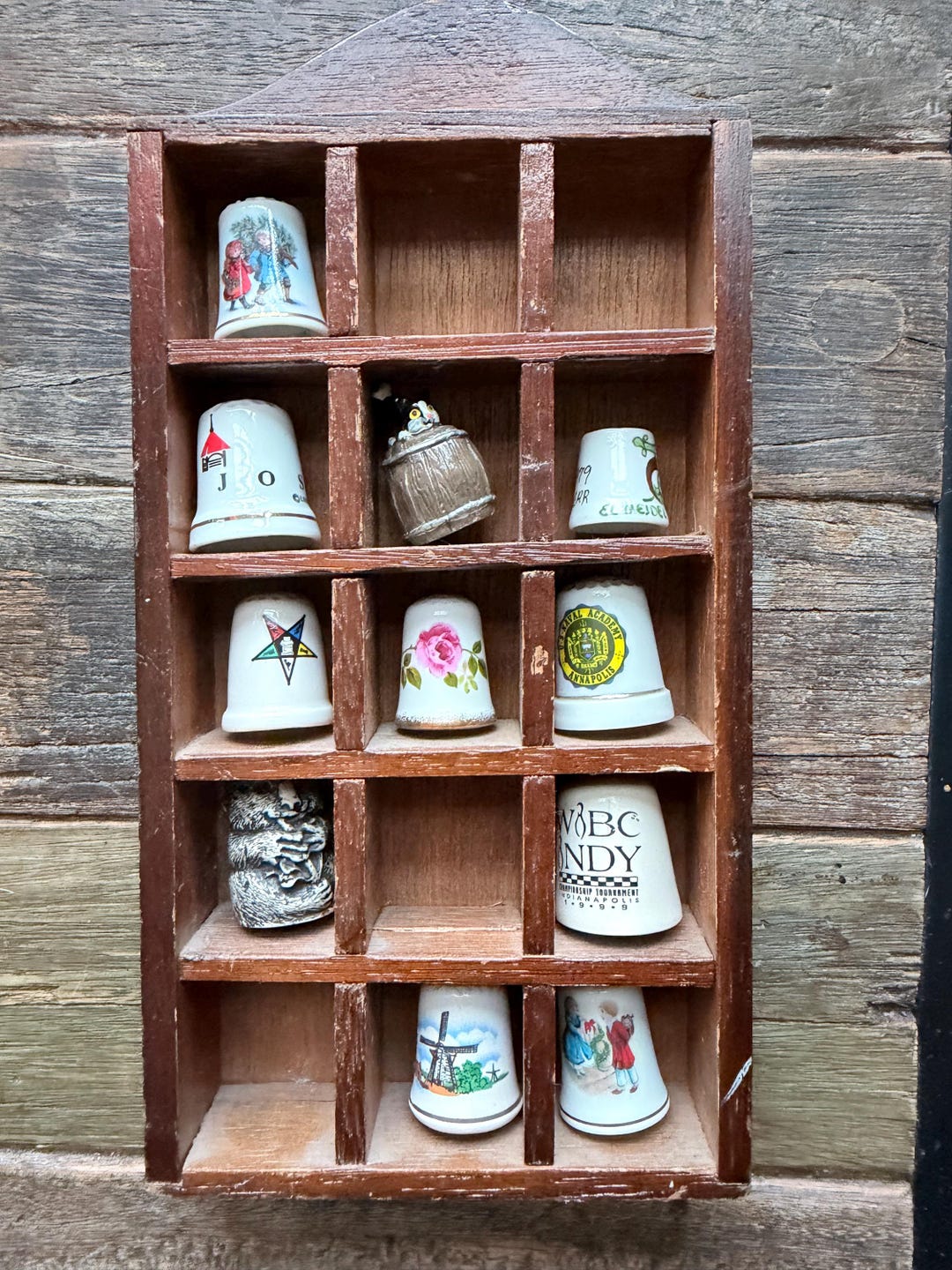 Vintage Wooden Thimble Display Case With 11 Collectible Thimbles ...