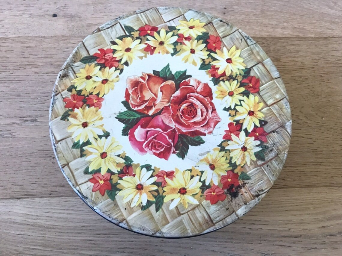Vintage Floral Tin Box - Etsy