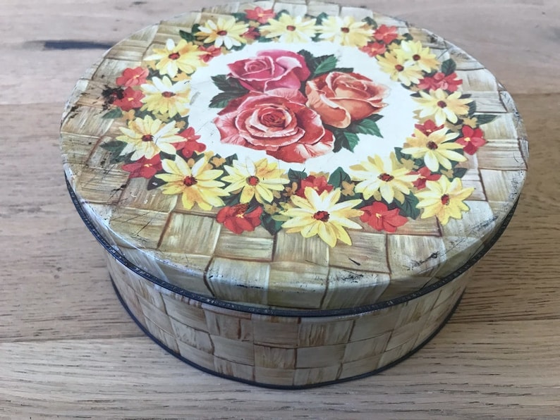 Vintage Floral Tin Box - Etsy