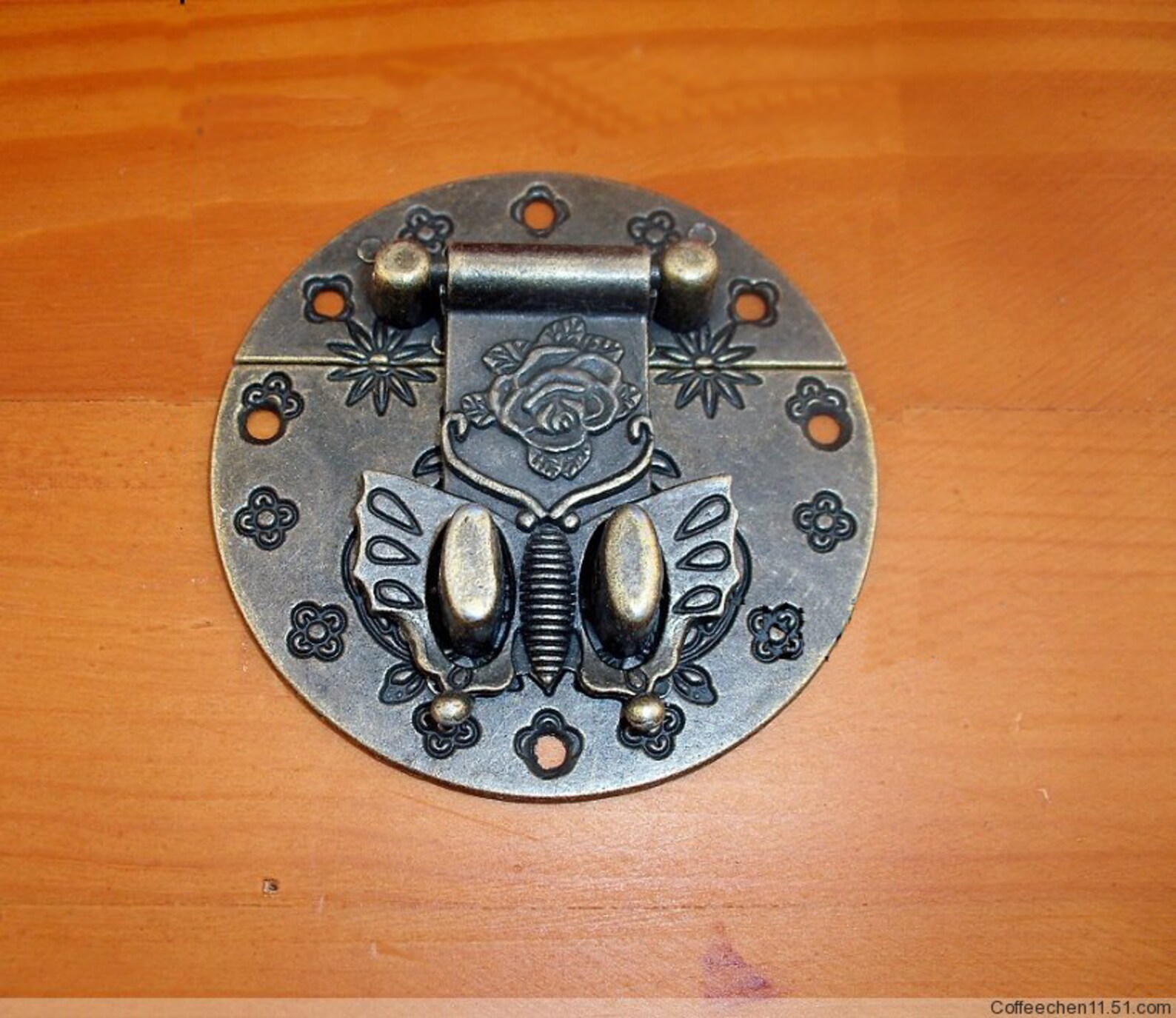 2 classic round hasps vintage box metal flower butterfly | Etsy