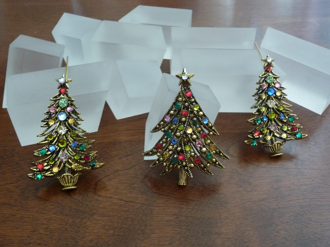 Hollycraft Christmas Tree Pin Vintage Hollycraft Tree Pin - Etsy