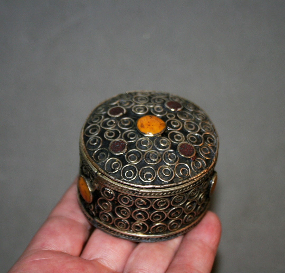 Metal Trinket Box, Round Shape /made in India/ Gift for Her/ Mother's ...