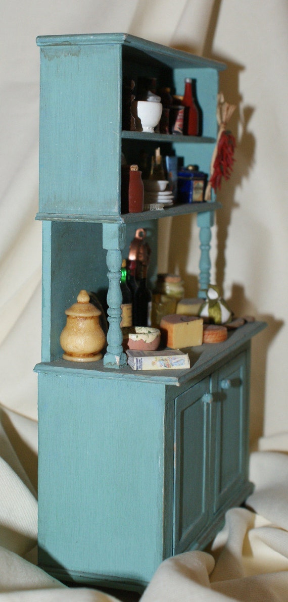 Artisan dollhouse miniatures store
