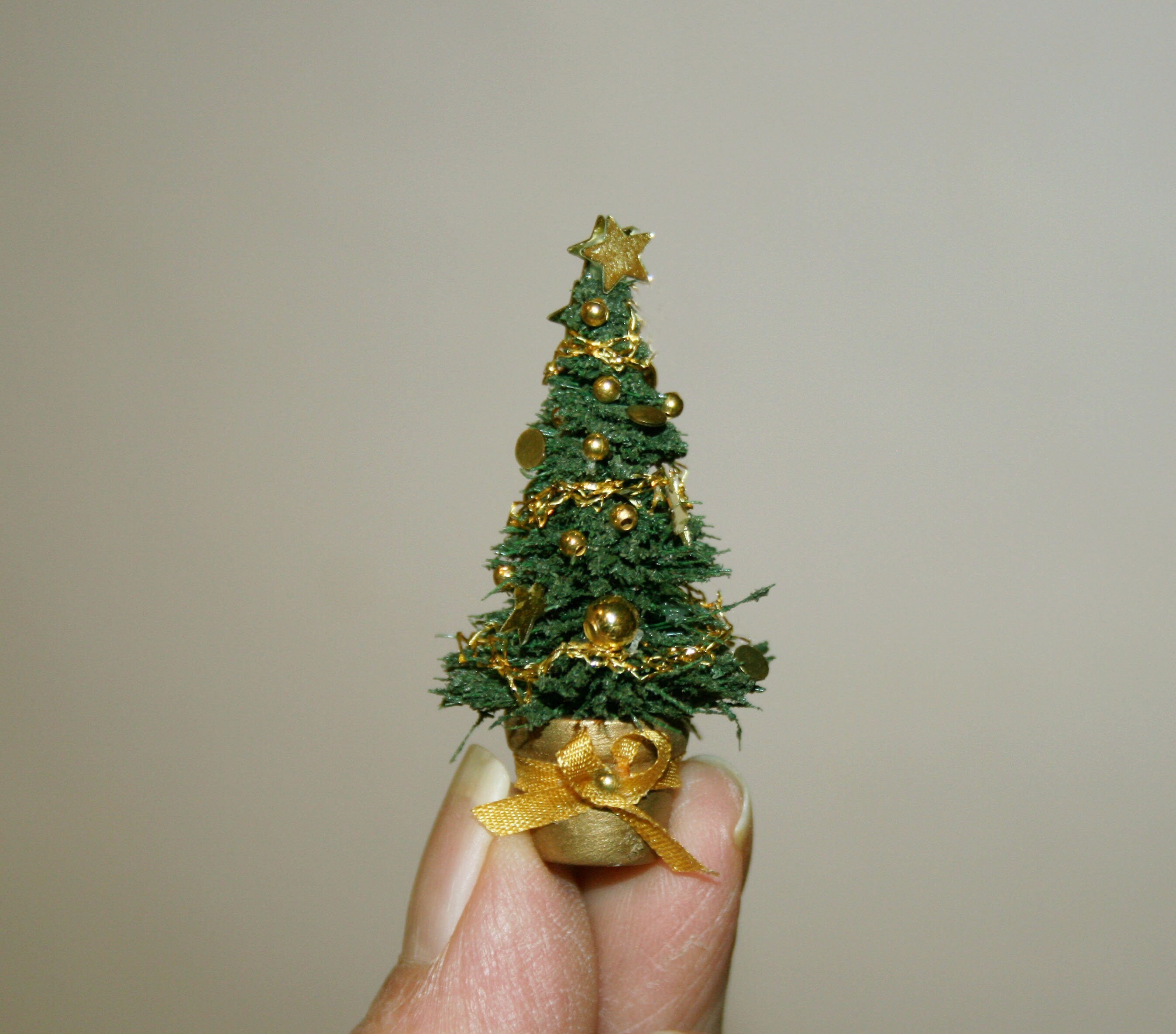 DOLL HOUSE MINIATURES " Christmas Tree " Artisan Handmade Miniature 1: ...