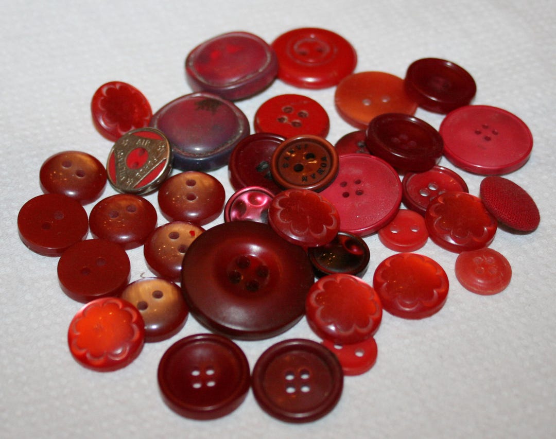 Vintage 70s CELLULOID BUTTONS/ Collectible Antiques for High Quality ...