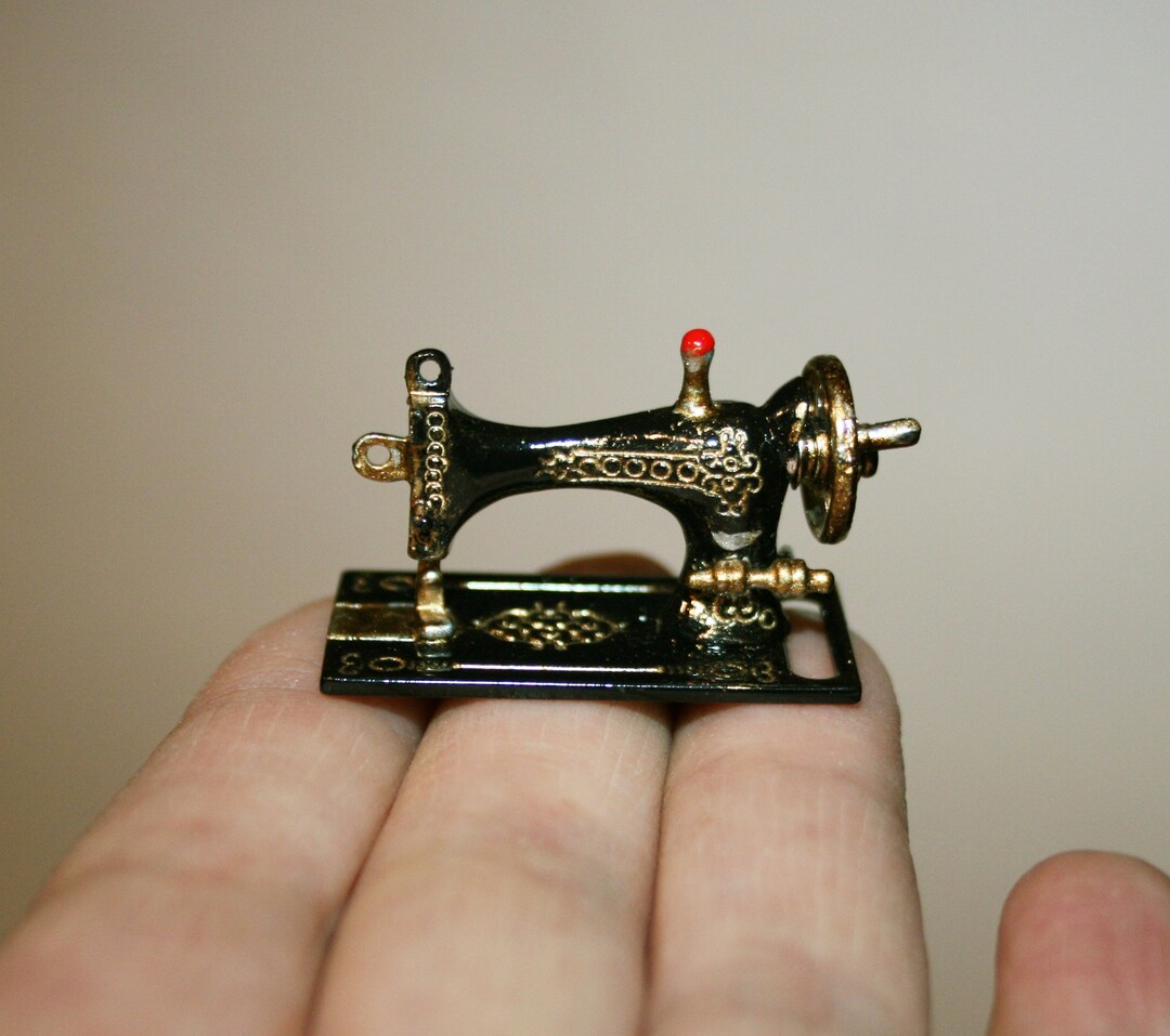 DOLLHOUSE MINIATURES Sewing Machine Artisan Handmade Miniature in 12th ...