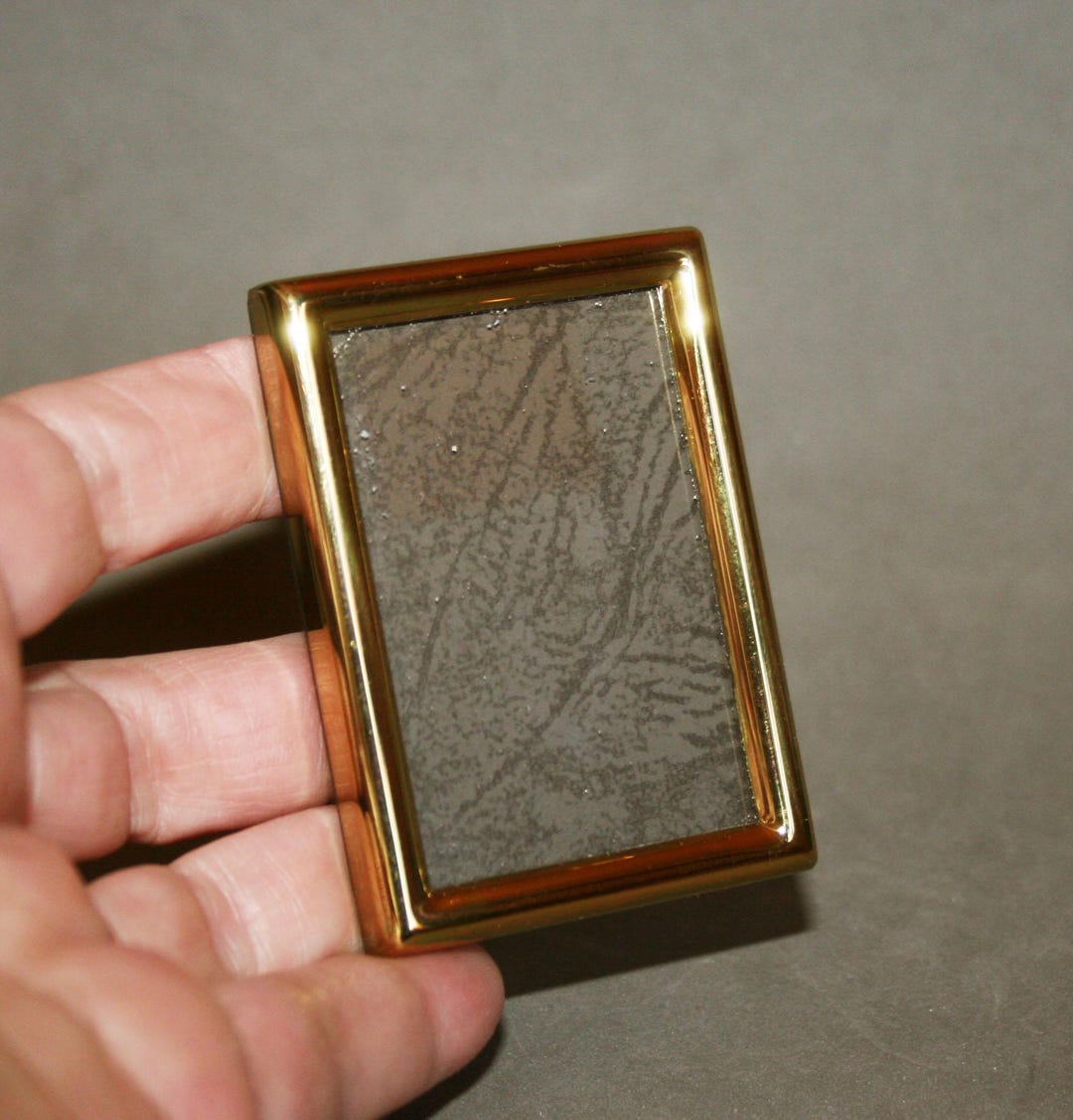 VTG Portraits, Photo Table Frame - Photo Picture- Gold Color Frames ...
