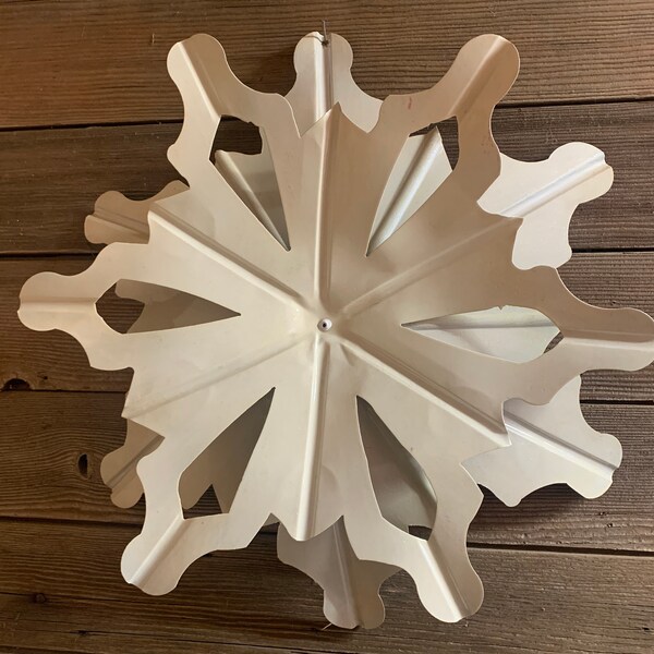 Large Metal Snowflake Decor - Etsy