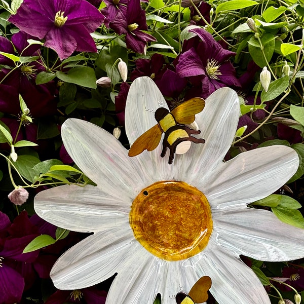 Metal Daisy Yard Art - Etsy