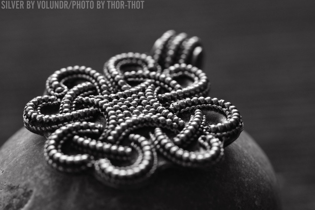 Viking Loop Pendant - Etsy