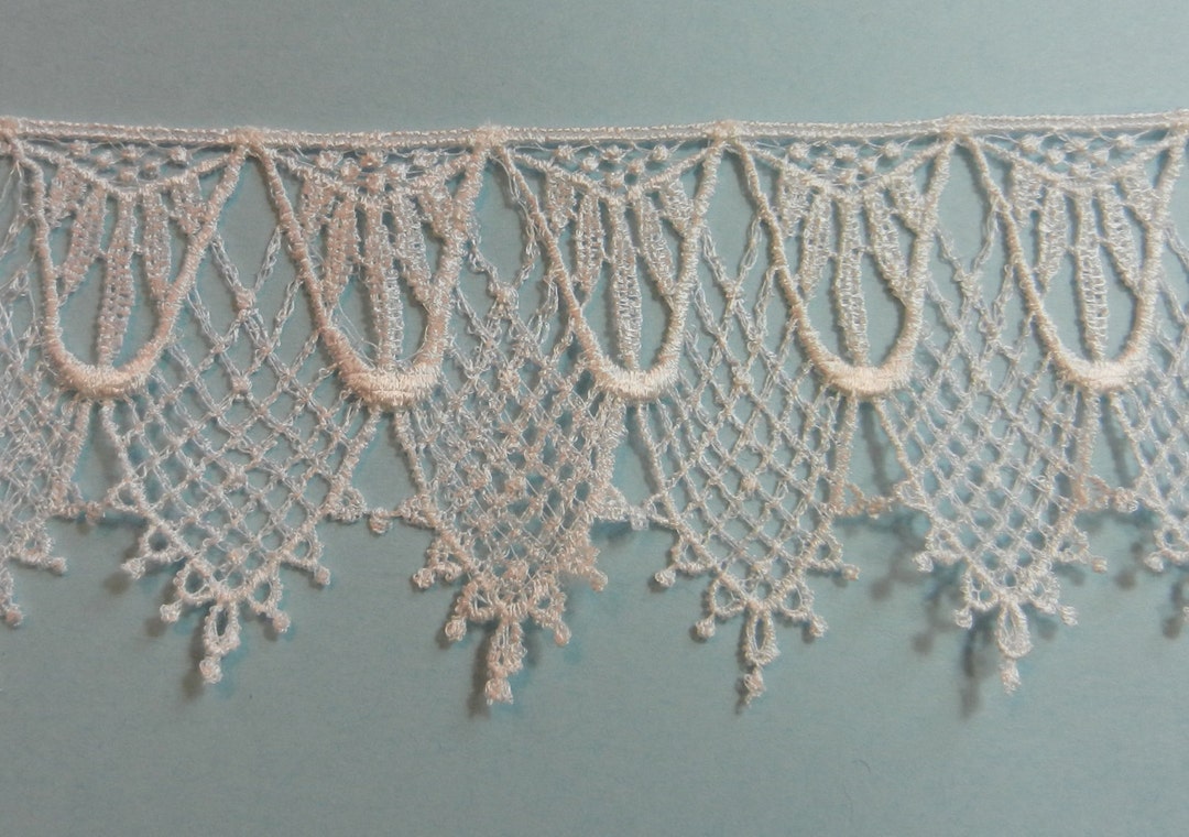 Vintage White Rayon Venise Guippere Lace Pointed Edging 2.5 Single ...