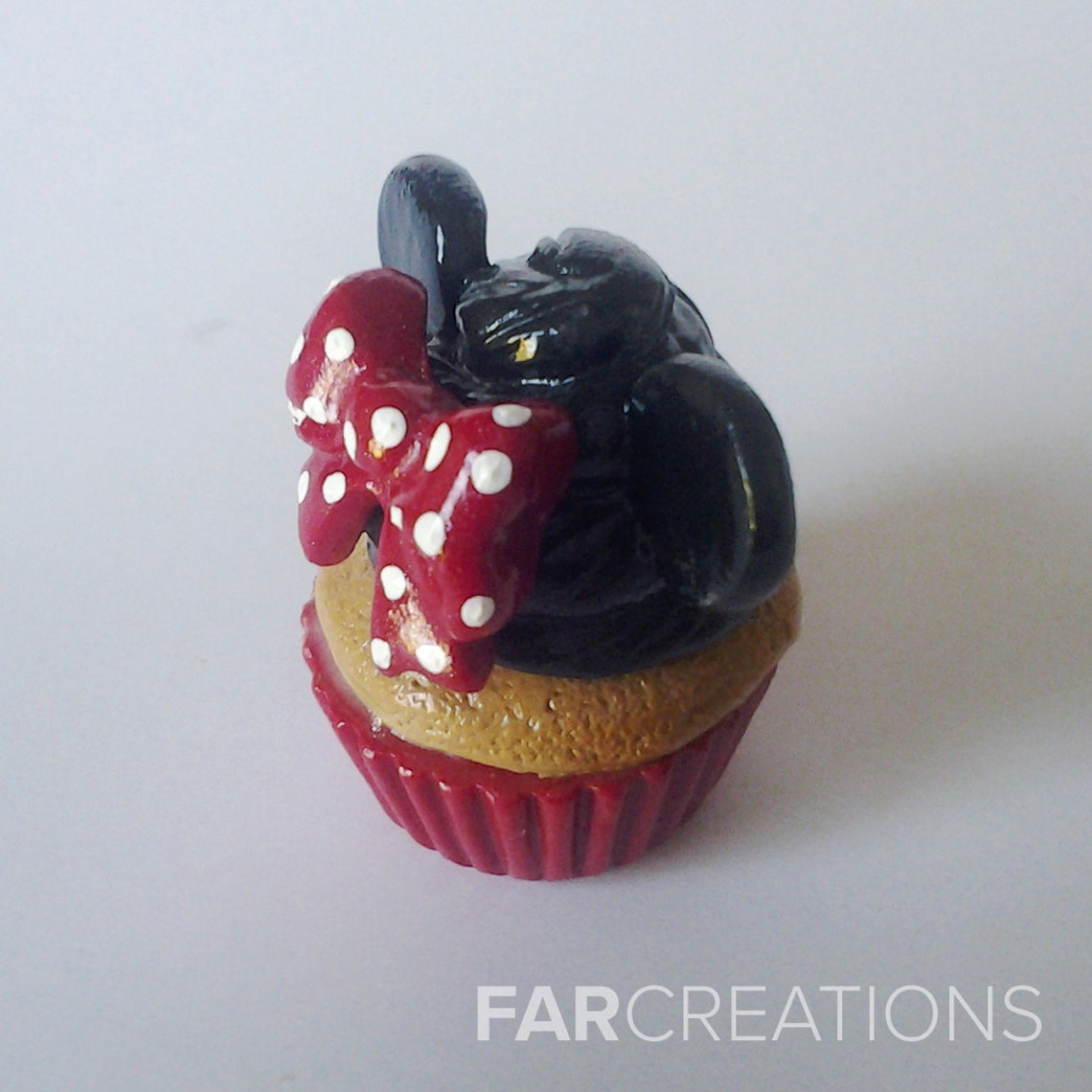 Minnie Mouse Cupcake Charm | Polymer Clay | Disney - Etsy