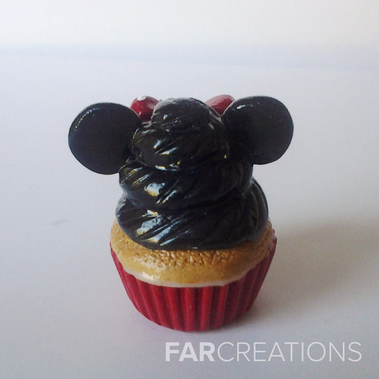 Minnie Mouse Cupcake Charm | Polymer Clay | Disney - Etsy