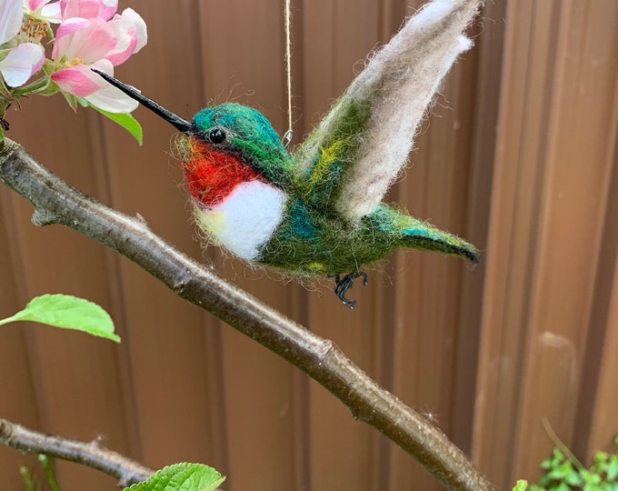 Needle Felted Hummingbird Sculpture Made to Order - Etsy