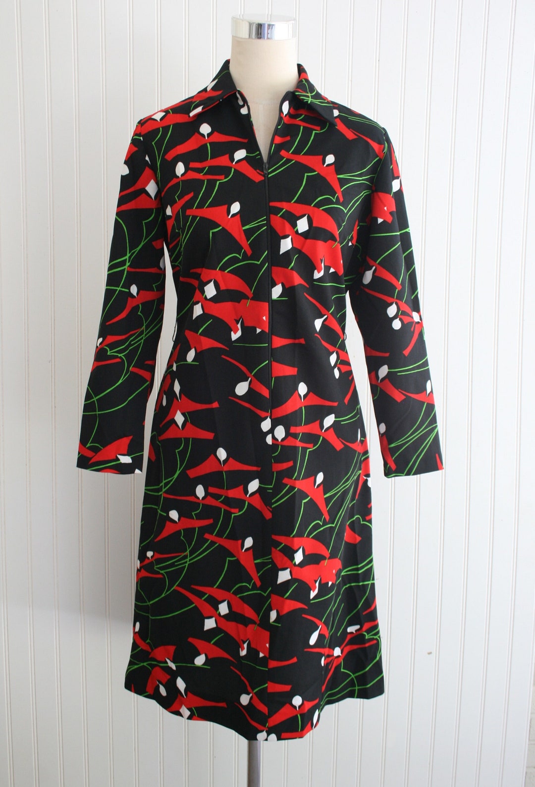 Mod Mod Mod - Mid Century - Shirt Dress - Zip Front - by Brief ...