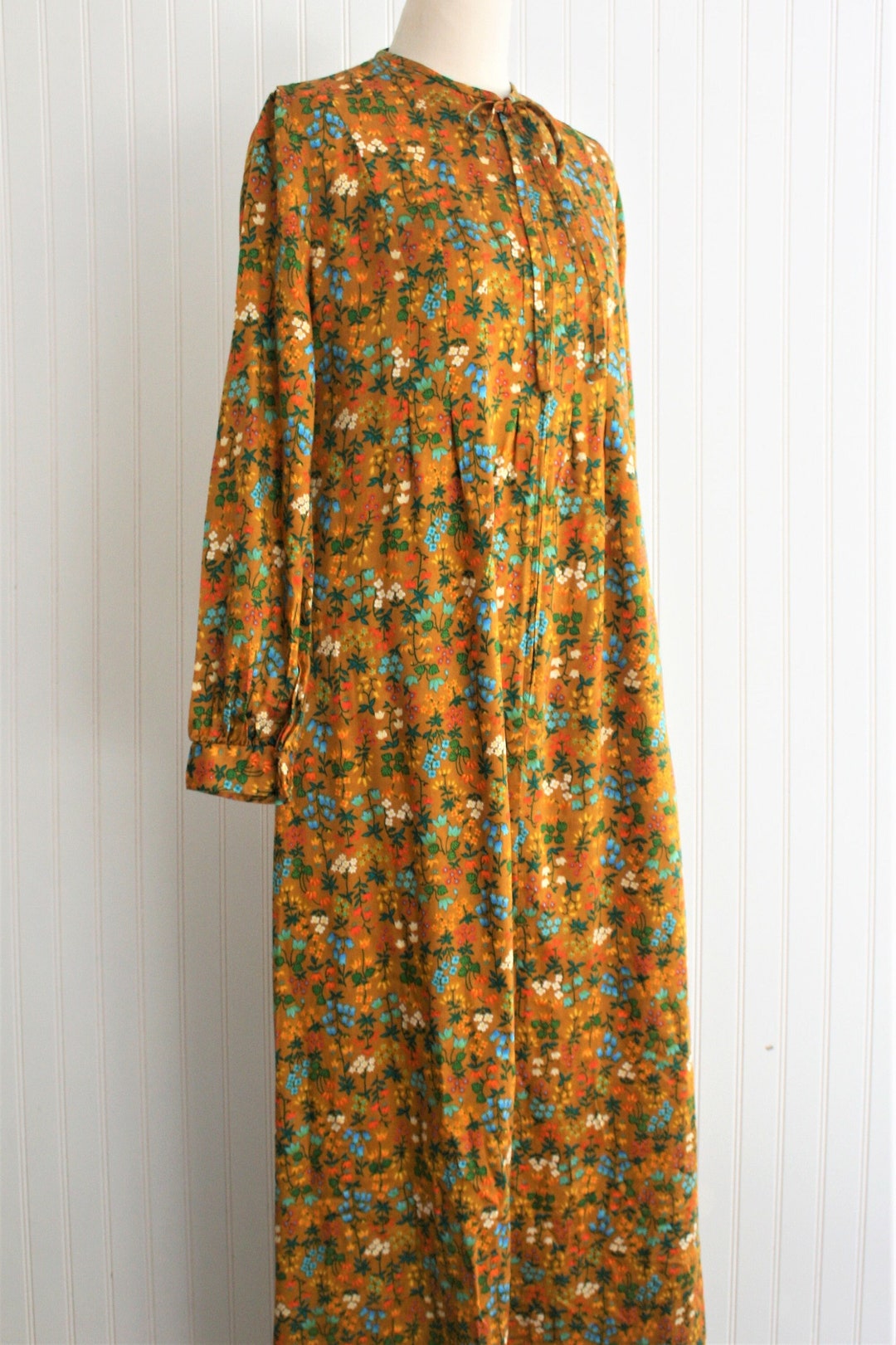 1970s Cottagecore Harvest Gold Calico Smock/kaftan/loungewear/dress for ...